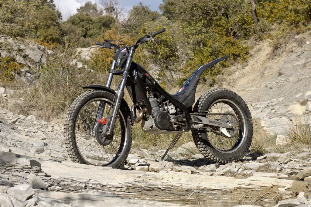 Xispa X 125 R 2009 - Trial Magazine